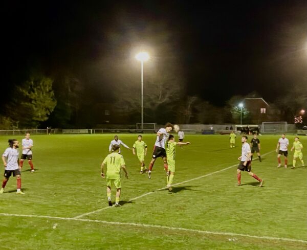 Horsham YMCA 2-2 Loxwood - The SNLF